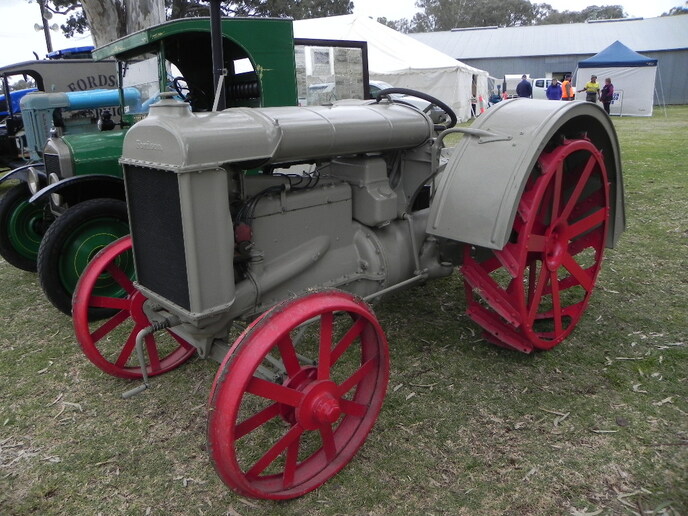 Fordson color | Yesterday's Tractors Forums