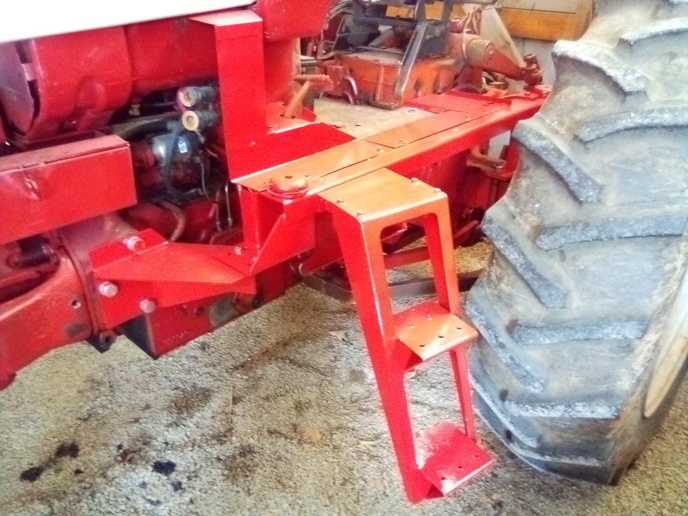 Double step for Farmall 656 | Yesterday's Tractors Forums