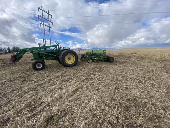 Is this a good seed drill to reseed grass hay? | Yesterday's Tractors ...