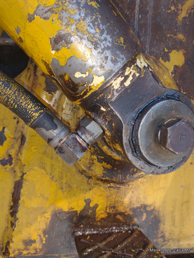 Ford 740 Loader 90 degree swivel connector ? | Yesterday's Tractors Forums