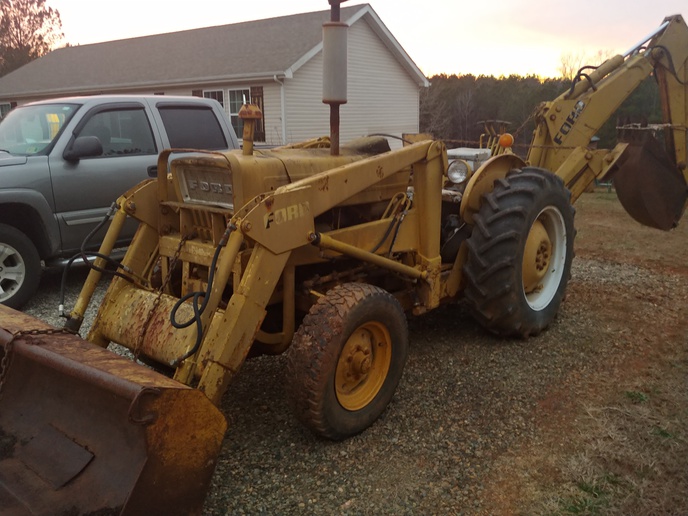 Ford 3400 backhoe Qustions | Yesterday's Tractors Forums