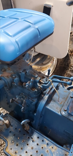 Ford 3000 Hydraulic question | Yesterday's Tractors Forums