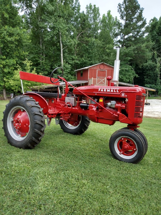 Farmall B double seat or bench seat | Yesterday's Tractors Forums