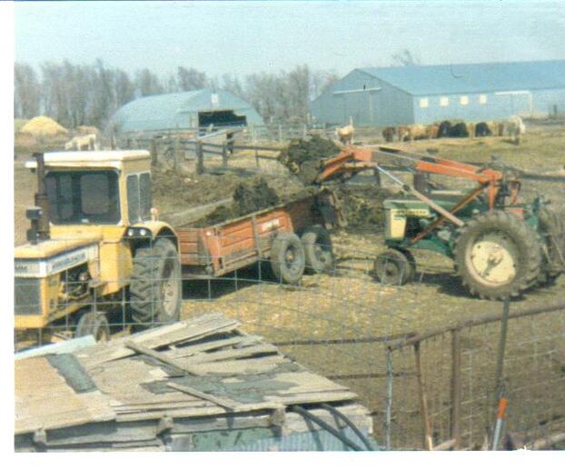 Hauling manure over the years | Yesterday's Tractors Forums