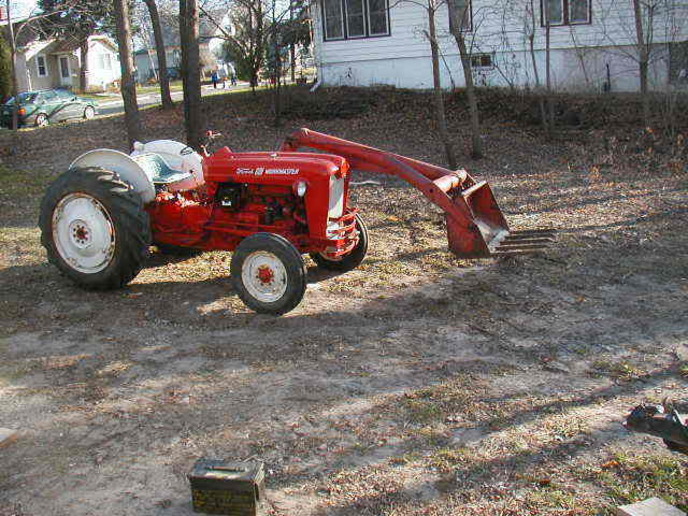 Re: One-arm-loader? | Yesterday's Tractors Forums