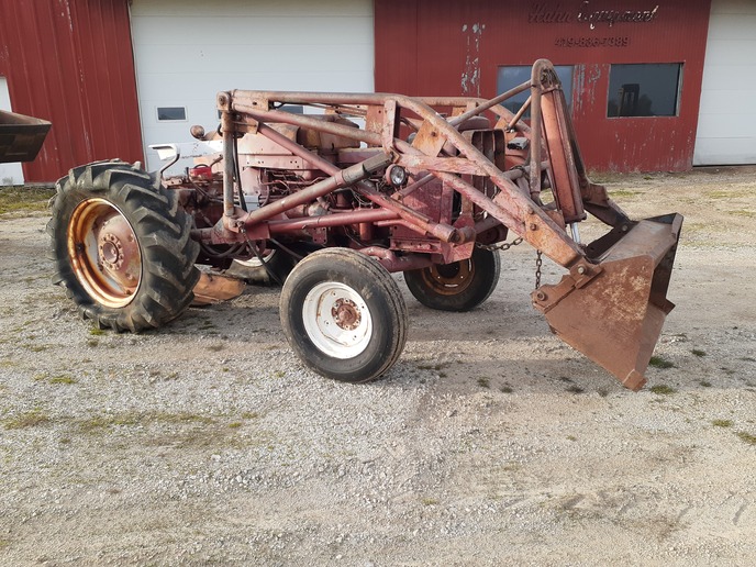 help Identify this International 340 loader | Yesterday's Tractors Forums