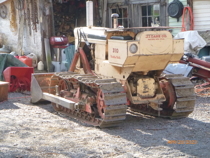 case 310 crawler / 310e dozer paint help from old iron r | Yesterday's ...