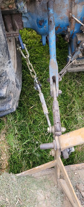 Ford 4000 stabilizer bars | Yesterday's Tractors Forums