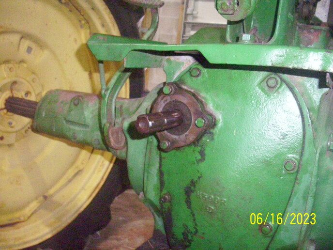 John Deere H PTO shaft comparison | Yesterday's Tractors Forums