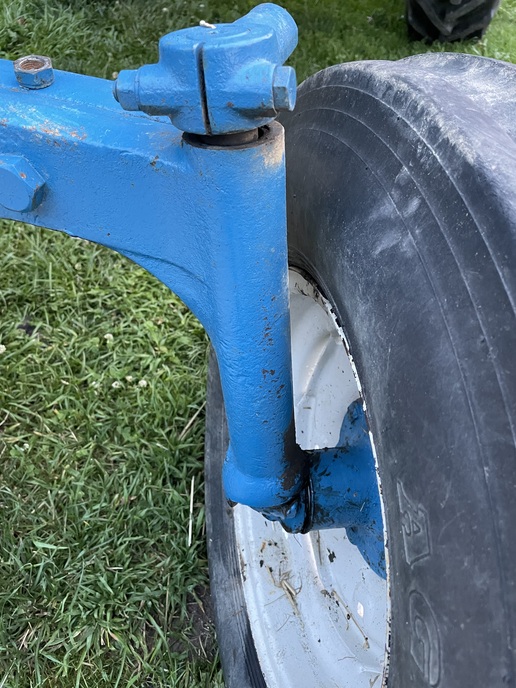 Ford 4200 wide front | Yesterday's Tractors Forums