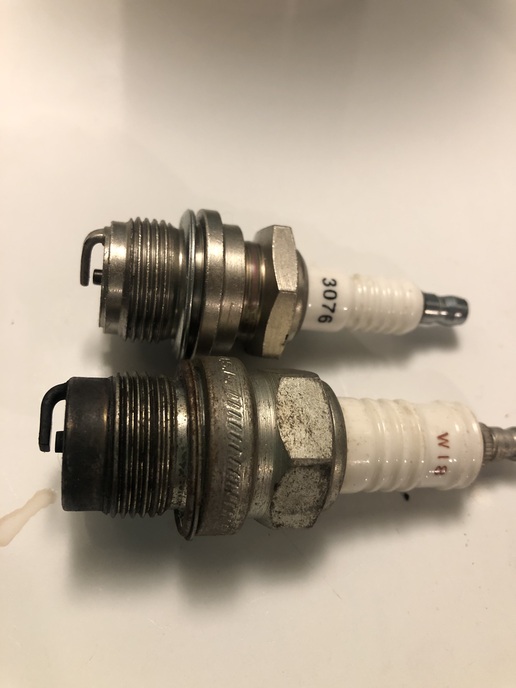 A spark plugs | Yesterday's Tractors Forums