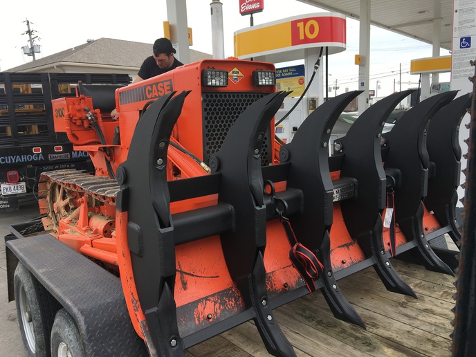 Case 310 G crawler w Root Rake | Yesterday's Tractors Forums