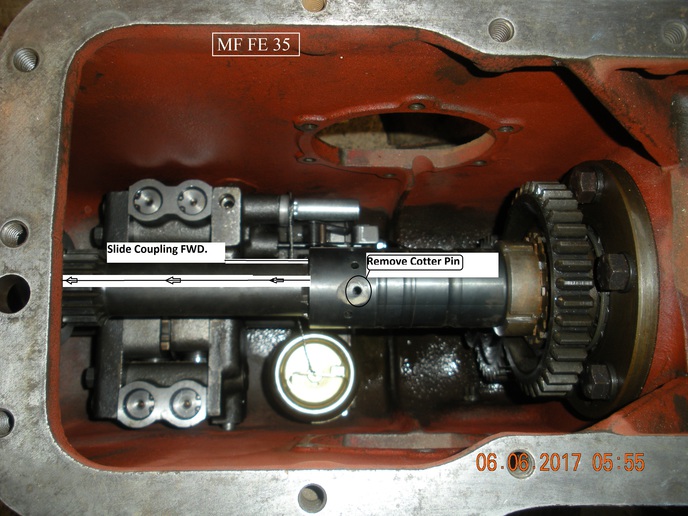 Hydraulic pump removal IMT/Massey - Yesterday's Tractors