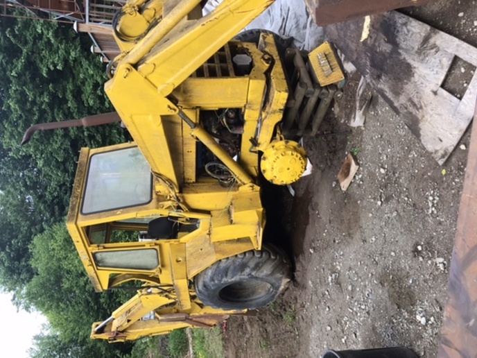 Help identifying my White backhoe loader | Yesterday's Tractors Forums