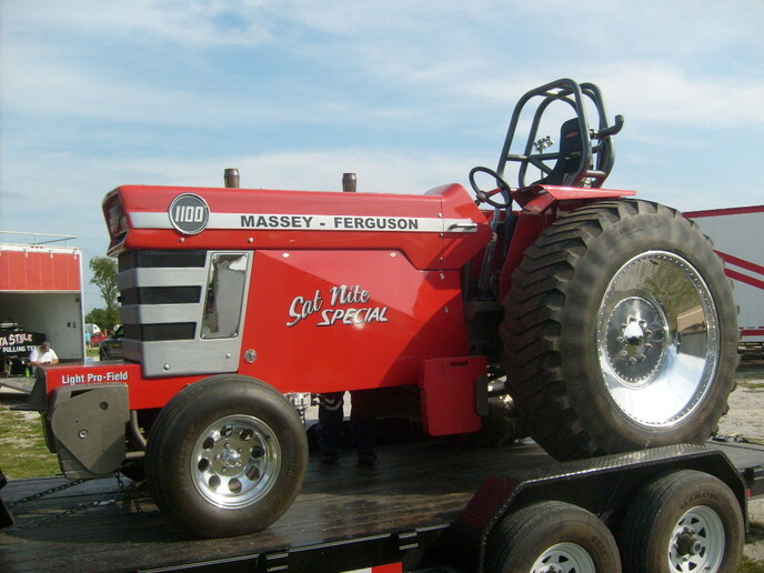 Pics-Very Unique 1100 Massey Ferguson Puller | Yesterday's Tractors Forums