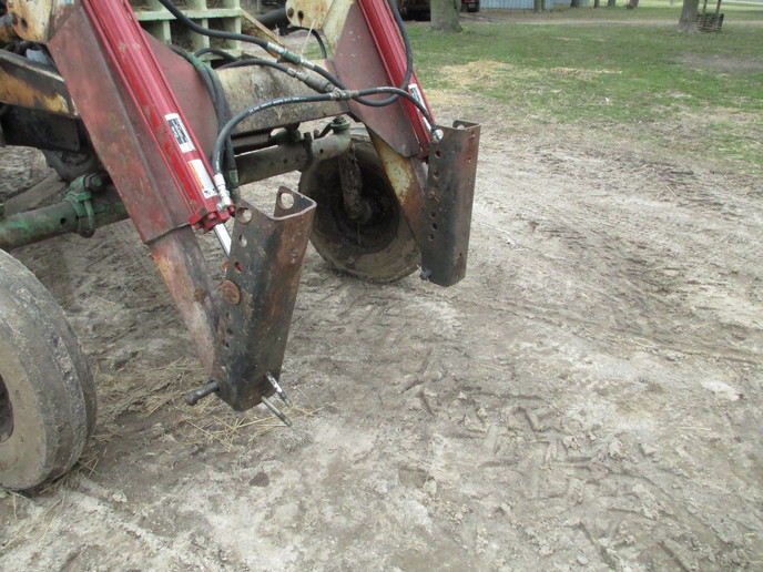 Farmhand 22 loader attachments | Yesterday's Tractors Forums