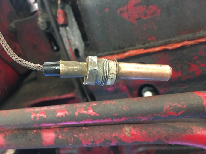 Farmall 400 Temperature Gauge Bushing 51510D | Yesterday's Tractors Forums