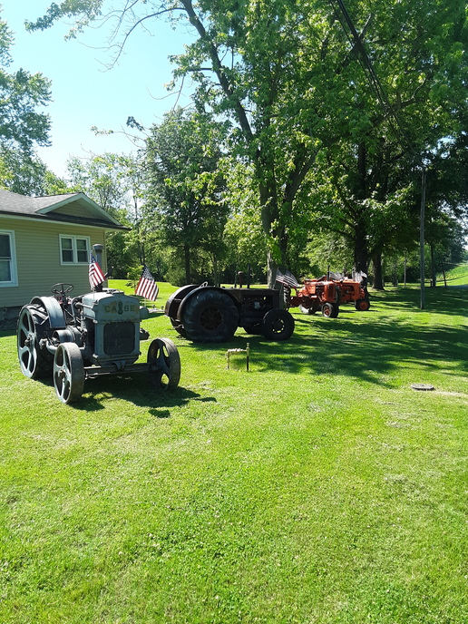 Case Memorial Day Display | Yesterday's Tractors Forums